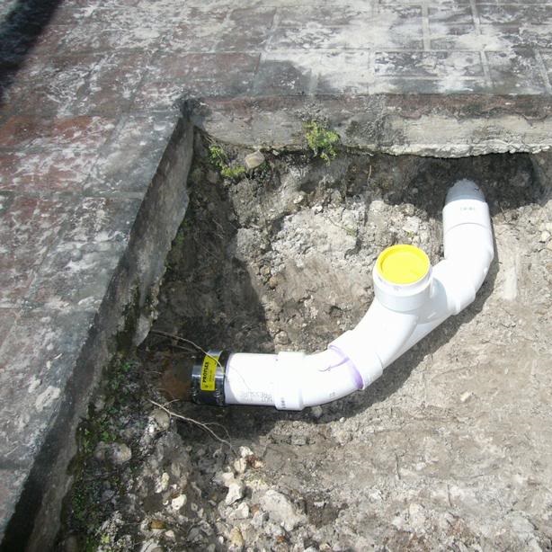 CAST IRON NO HUB BAFFLE CLEANOUT | Cast Iron Pipe + Fittings